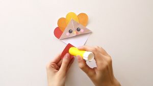 DIY Turkey Corner Bookmarks - The Printables Fairy